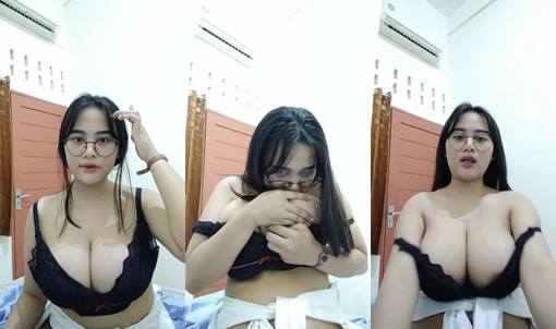 Bokep Acha Tobrut Kacamata Jilat Toket Hot * BokepIndoh